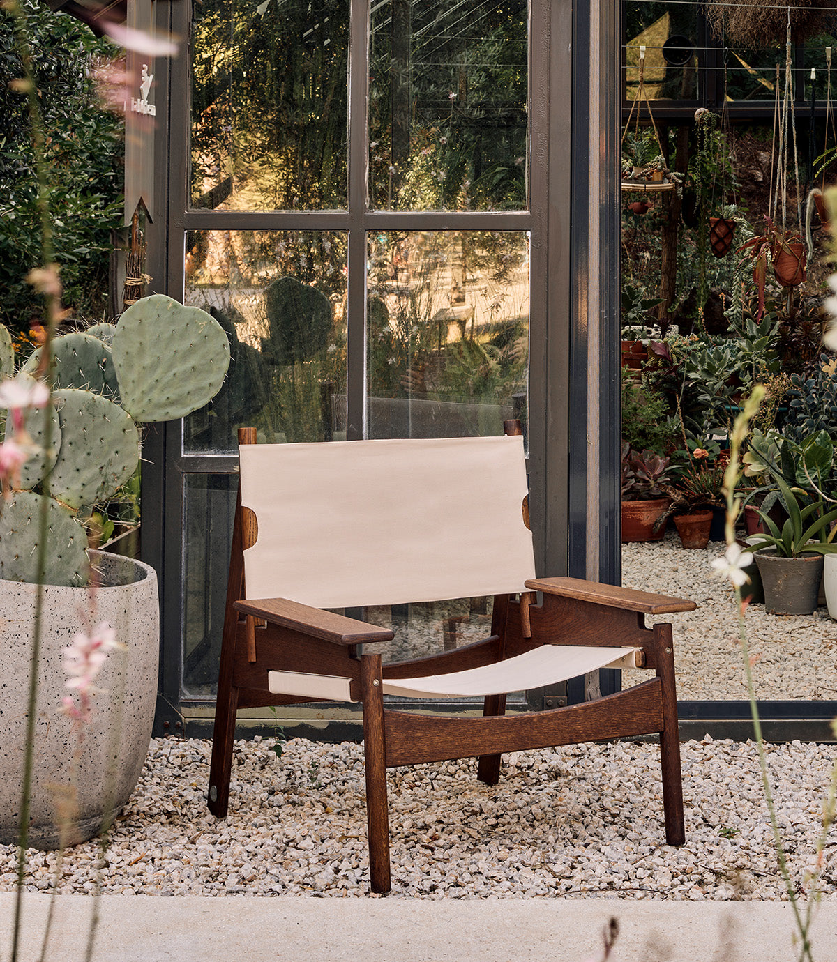 Frame Lounge Chair | Oak Chocolate -Bone White – Kita Living